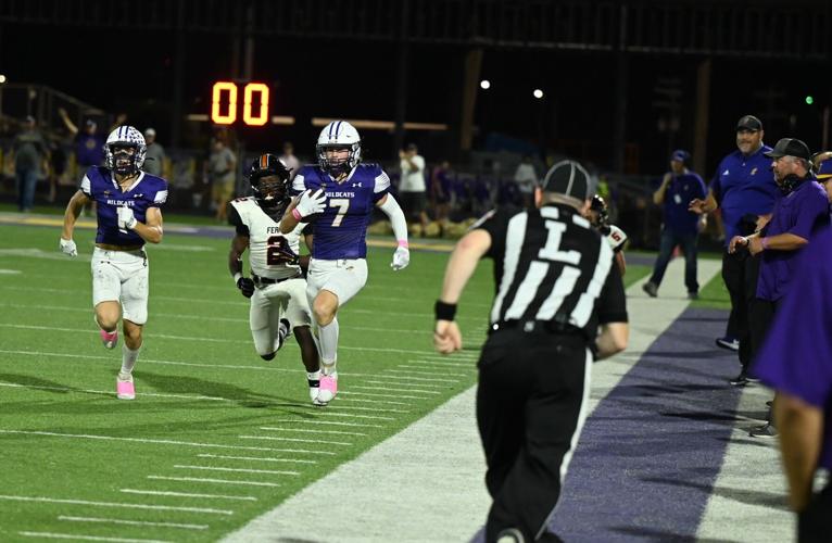 Wildcats persevere to clinch football playoff spot | Local News ...