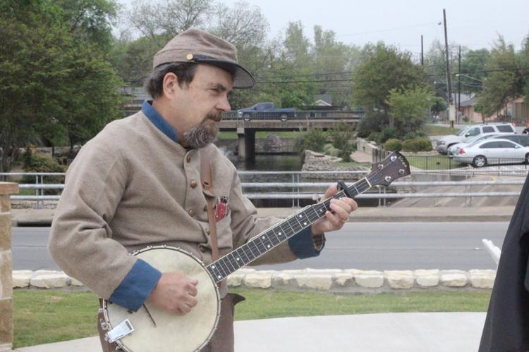 Pat Cleburne statue unveiled | Local News | cleburnetimesreview.com