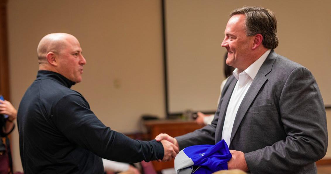 Kevin Ozee named Burleson ISD athletic director | Sports ...