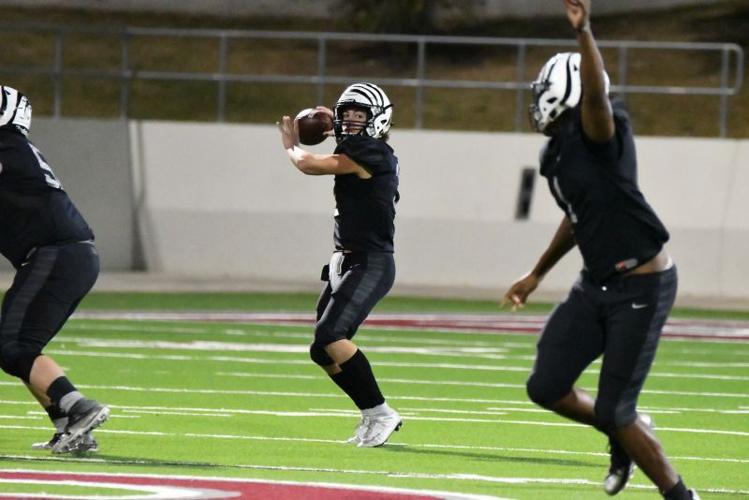 Grandview defense shines in 21-14 win over Whitesboro as Zebras advance ...