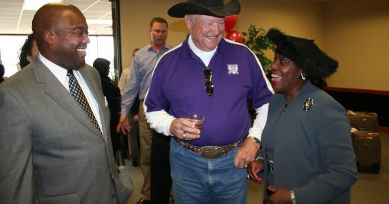 Remembering a Yellow Jacket legend | Local News | cleburnetimesreview.com