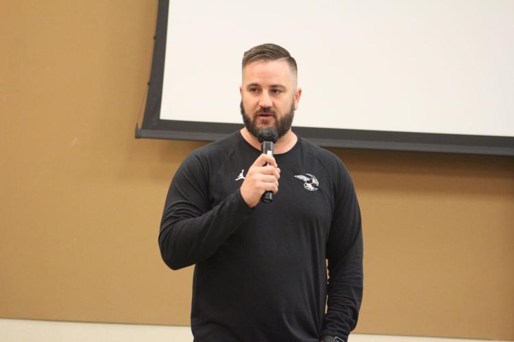 Coaches talk basketball at Rotary | Local News | cleburnetimesreview.com