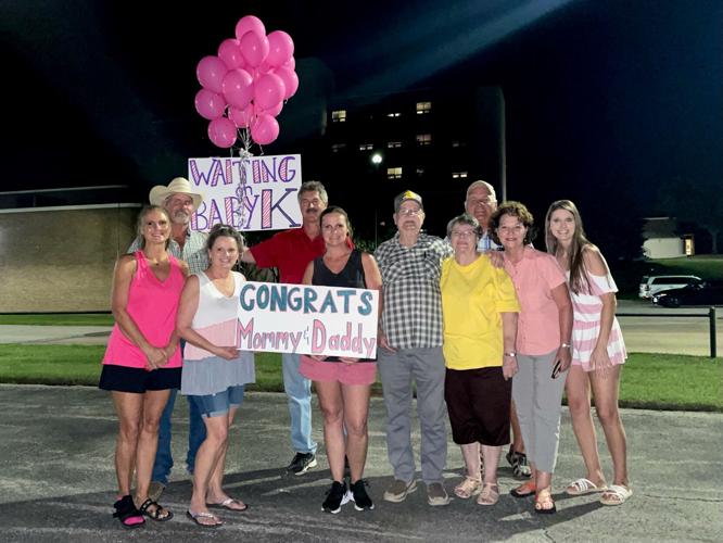 Parking lot party; Family anxiously awaits birth of baby outside Texas ...