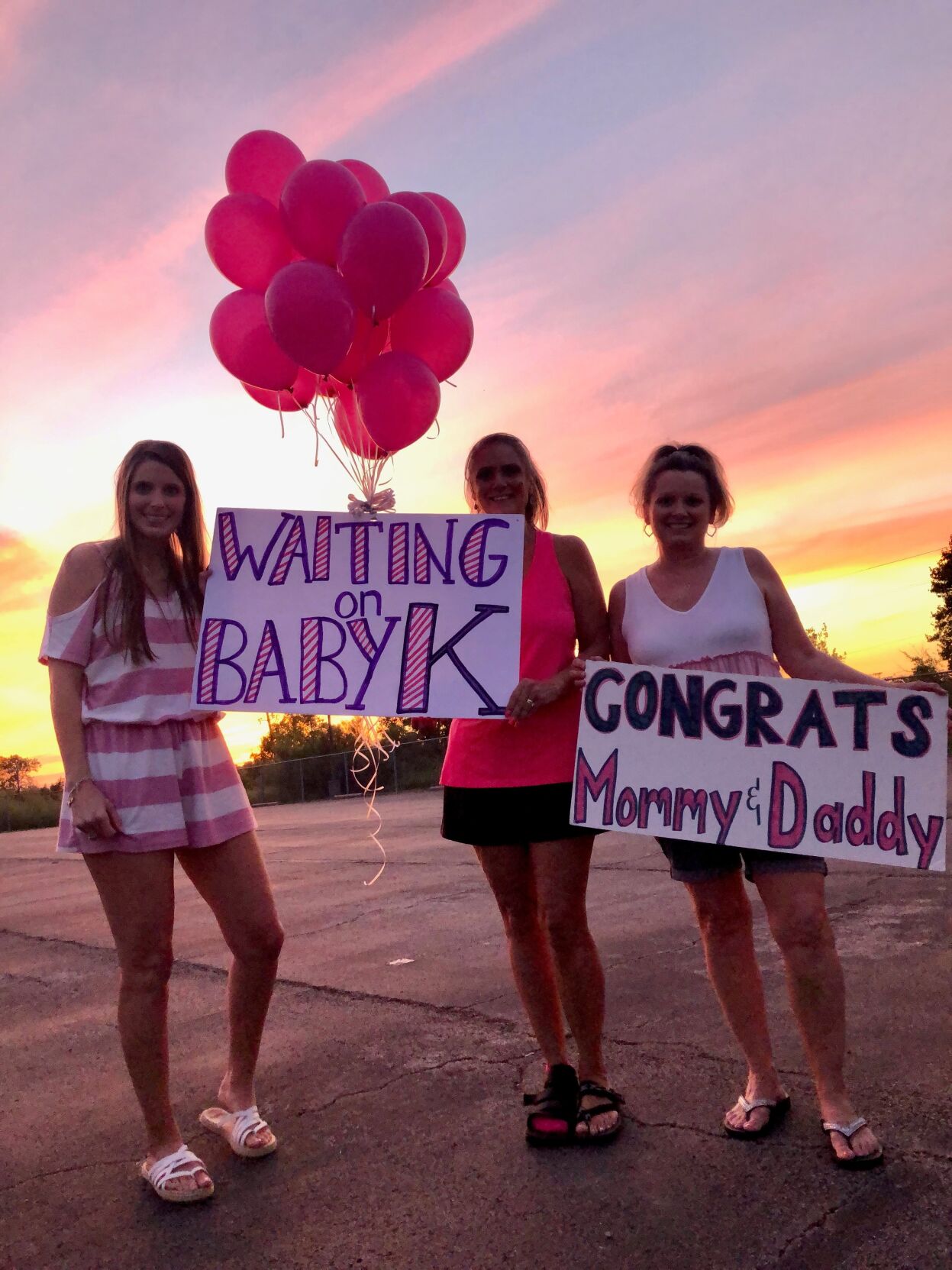 Parking lot party; Family anxiously awaits birth of baby outside Texas ...