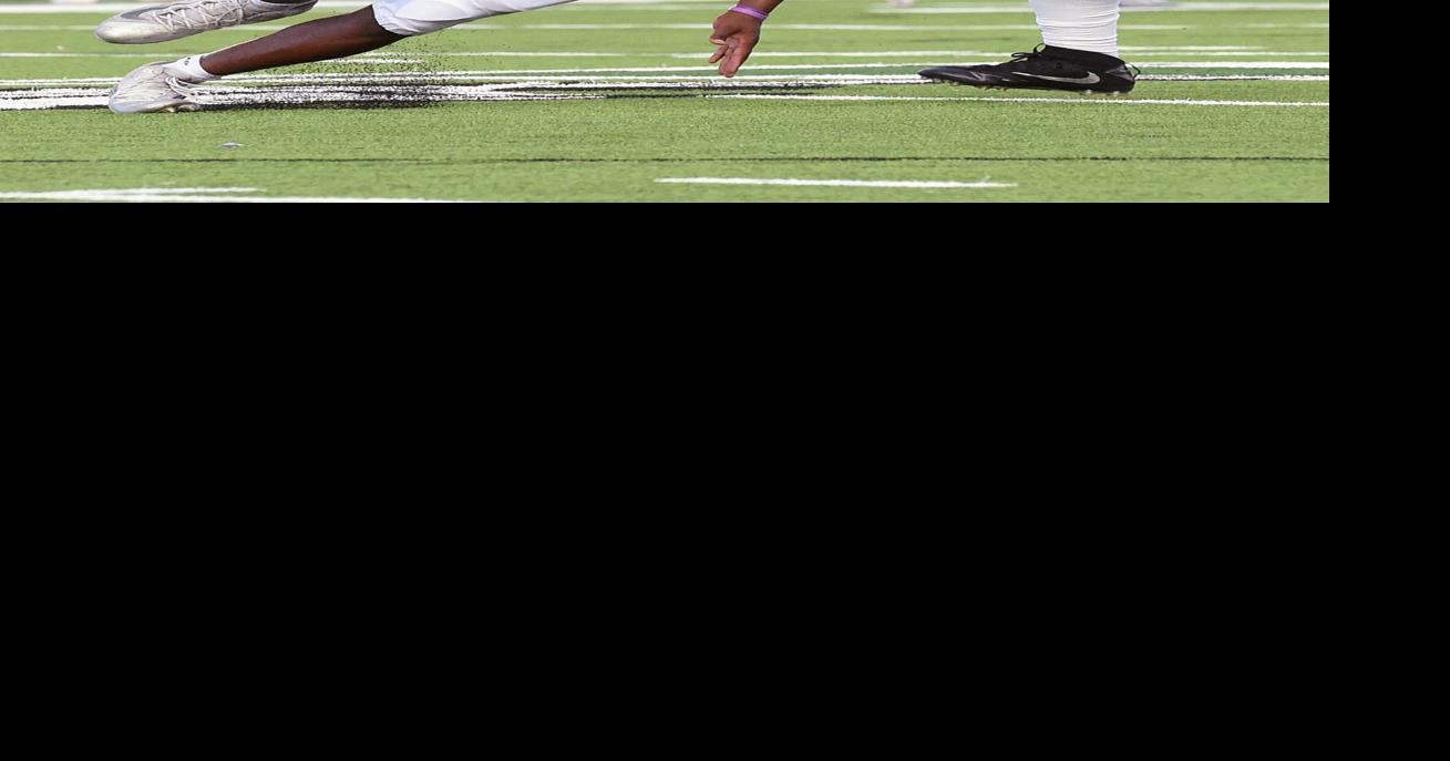 Crownover providing instant impact for SAGU football | Sports ...