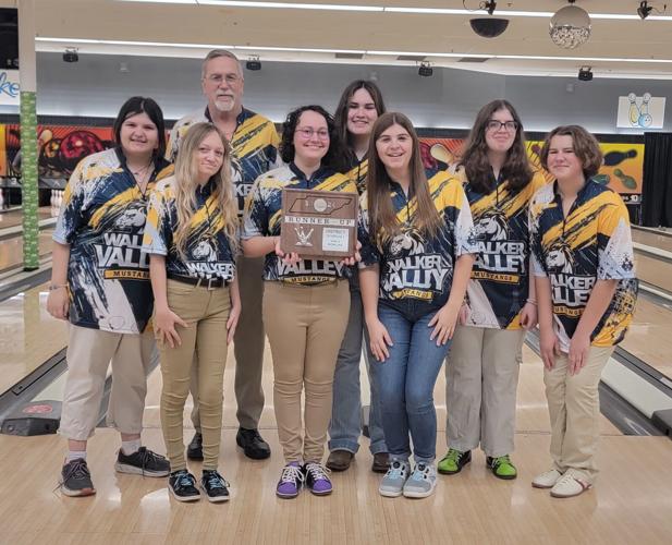 Raiders roll to 3rd straight district title | Sports | clevelandbanner.com