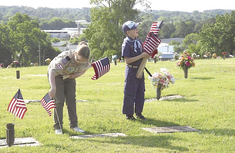 Scouts placing flags at local cemeteries | News | clevelandbanner.com