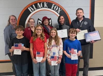 Ocoee Ocoee Chapter, NSDAR presents American Flag and Certificate of Award to Black Fox ...