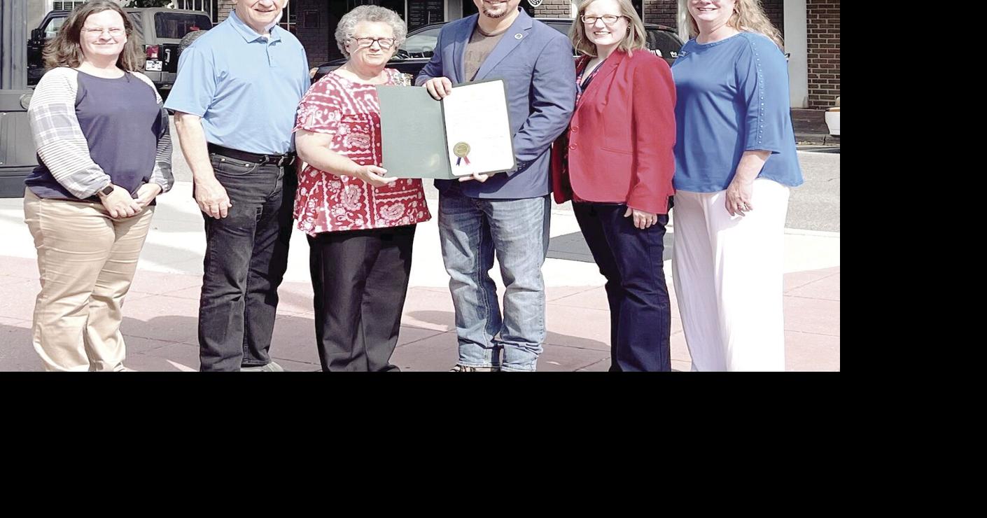 Howell, Lowe present proclamation to DAR members | News ...