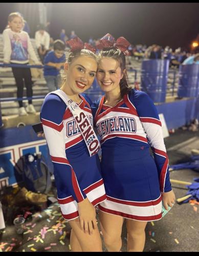 Cheerleading duo never saw Raiders lose | Sports | clevelandbanner.com