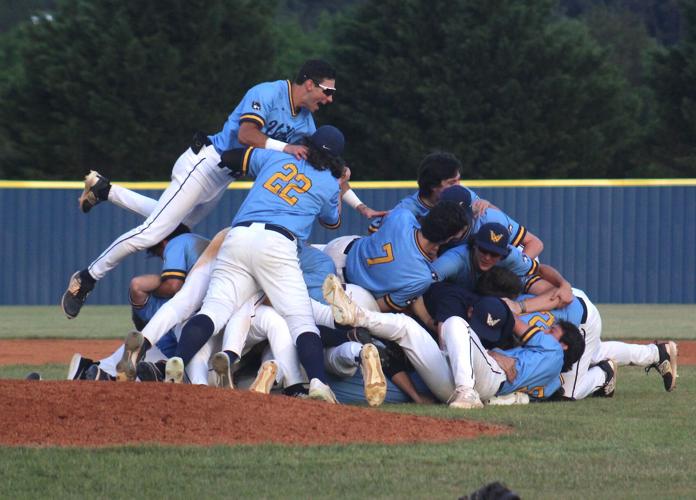 Mustangs stampede to state | Sports | clevelandbanner.com