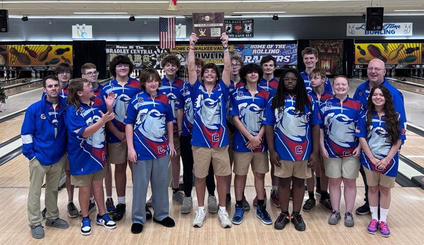 Raiders roll to 3rd straight district title | Sports | clevelandbanner.com