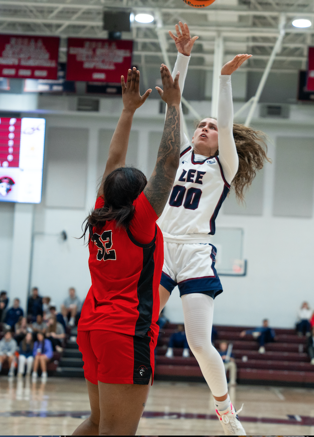 Lady Flames hold on | Sports | clevelandbanner.com