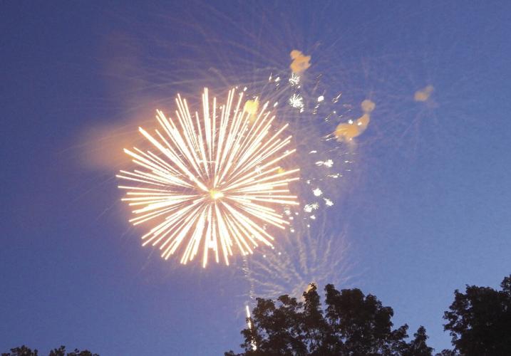 July 4th fireworks light up sky over Cleveland | News | clevelandbanner.com