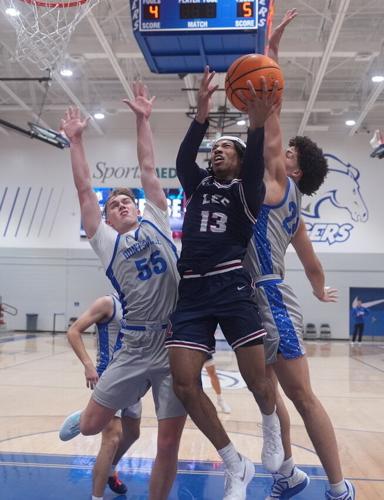 Red-hot Chargers stun Flames | Sports | clevelandbanner.com