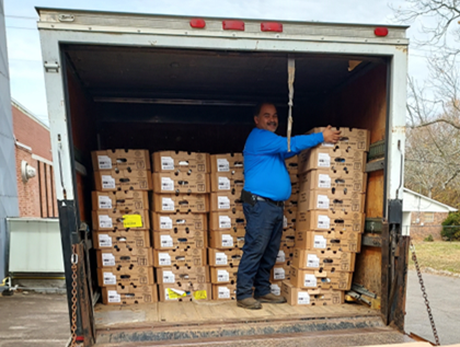 Wellpoint Tennessee distributes 300 turkeys for Thanksgiving | News ...