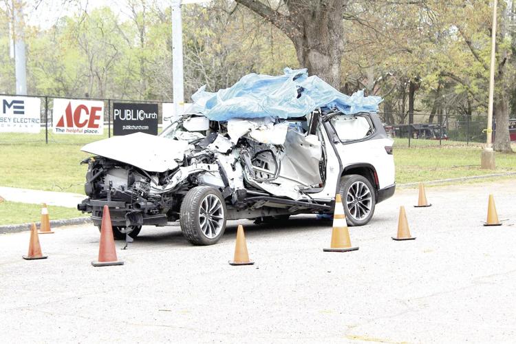 Mock Crash: Bradley Central students 'act out' to raise drunk driving ...