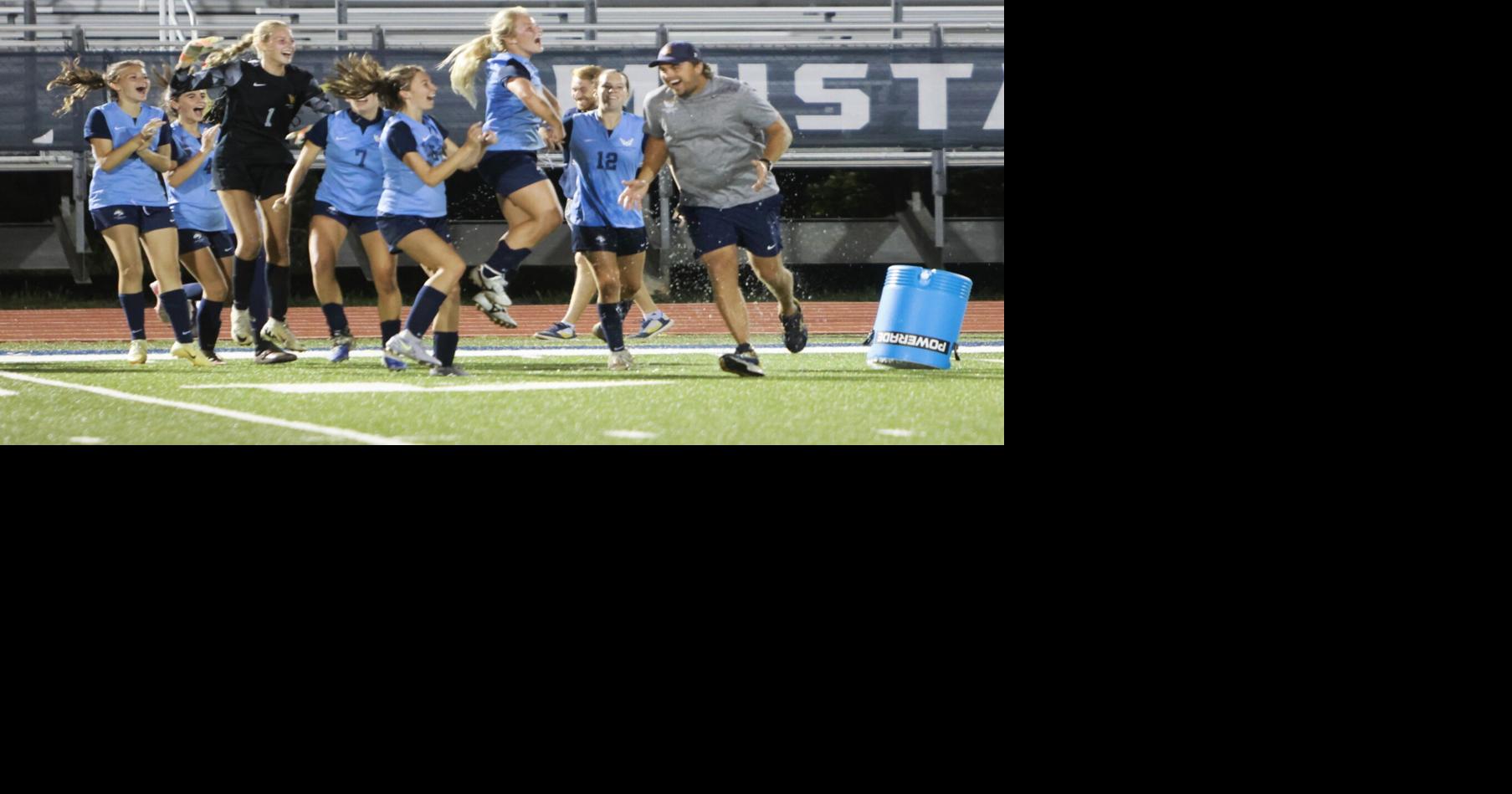 Lady 'Stangs take district title | Sports | clevelandbanner.com