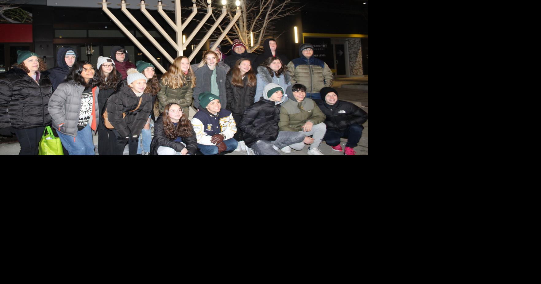 Temple Emanu El, Orange mayor light candles at Pinecrest | Chanukah ...