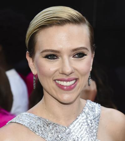 Scarlett Johansson cries when she discovers her family’s tragic ...
