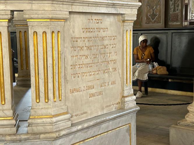 Pepper Pike couple visits oldest synagogue in Cairo, which has a ...
