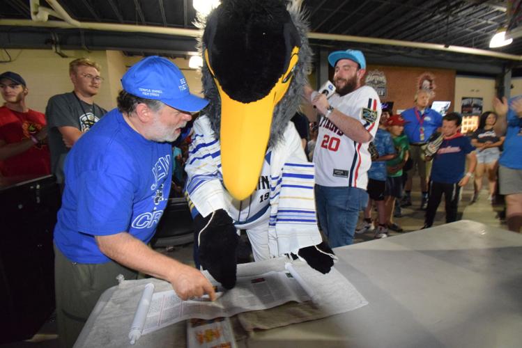 Captains' Jewish Heritage Night unites community | Local News ...