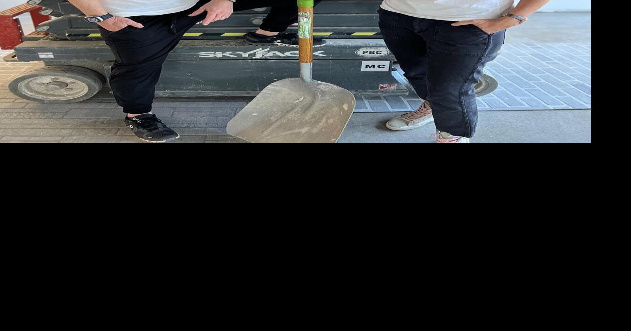 District Gallery moving into larger space in Van Aken District | Local ...