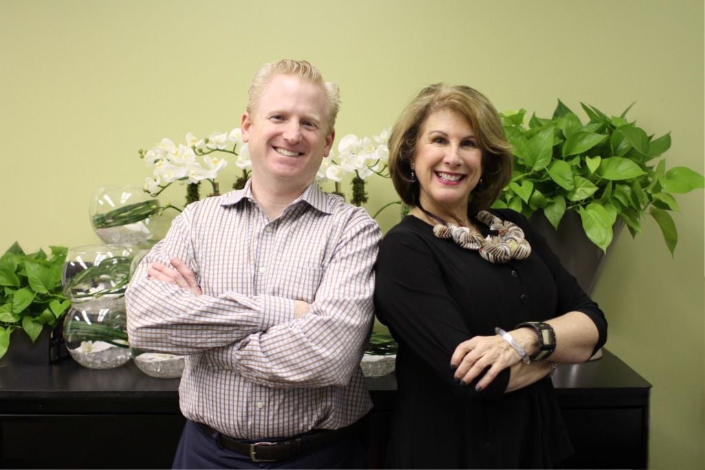 For Jewish caterers, florists convention heating up | Politics ...