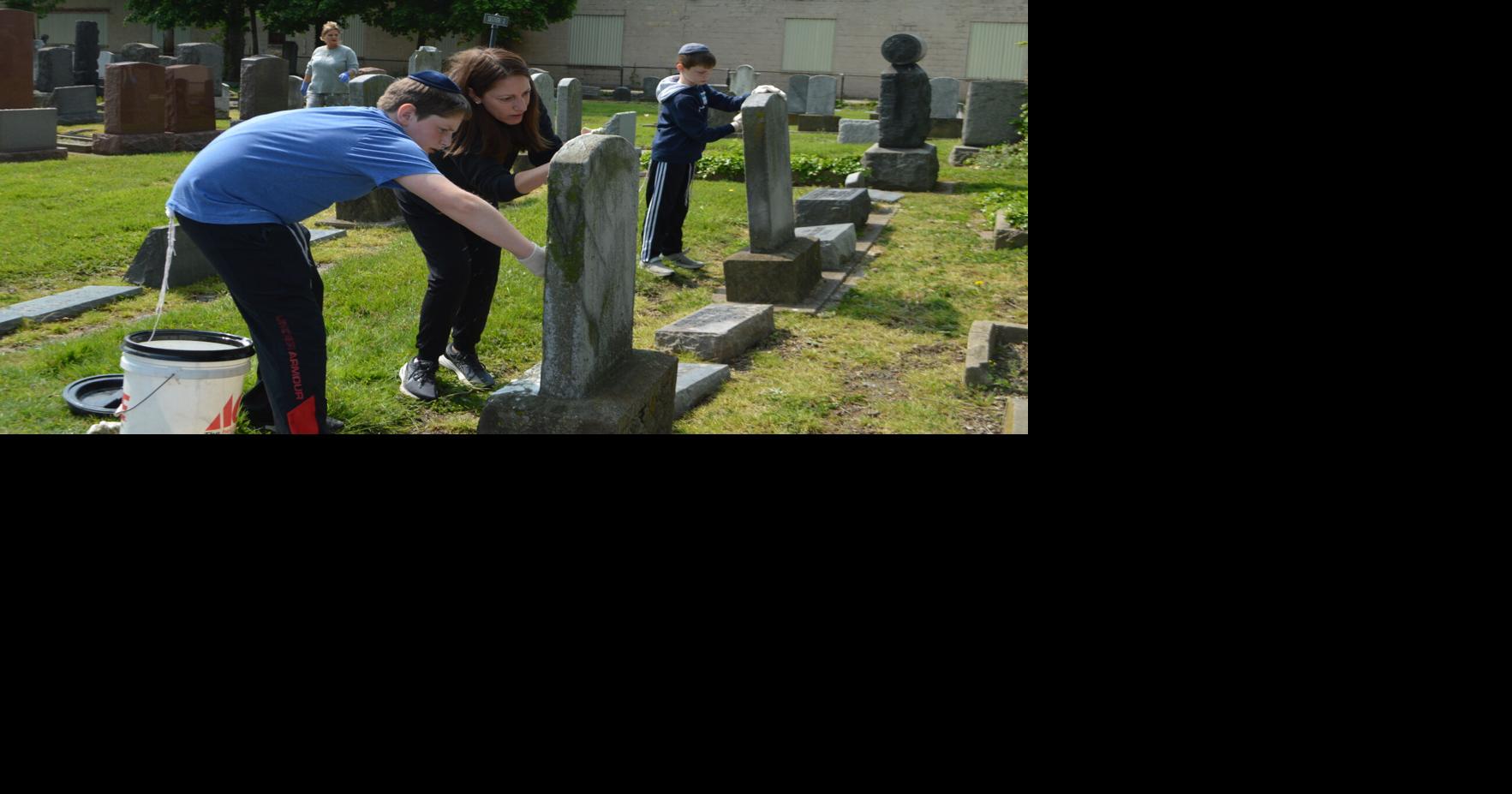 PHOTOS: Volunteers turn out to spruce up Chesed Shel Emeth Cemetery ...