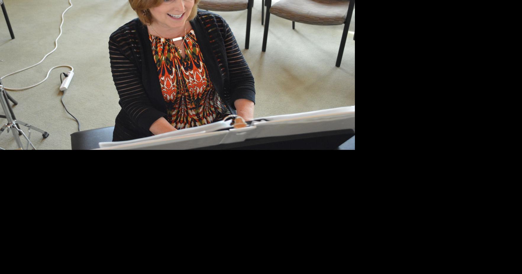 The Temple-Tifereth Israel’s Cantor Kathryn Sebo gives High Holiday ...