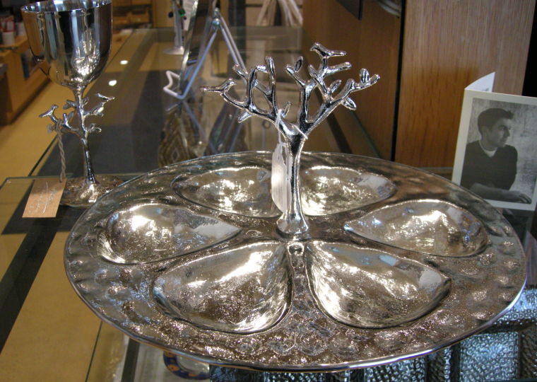 Seder plates from near and far | Holidays | clevelandjewishnews.com