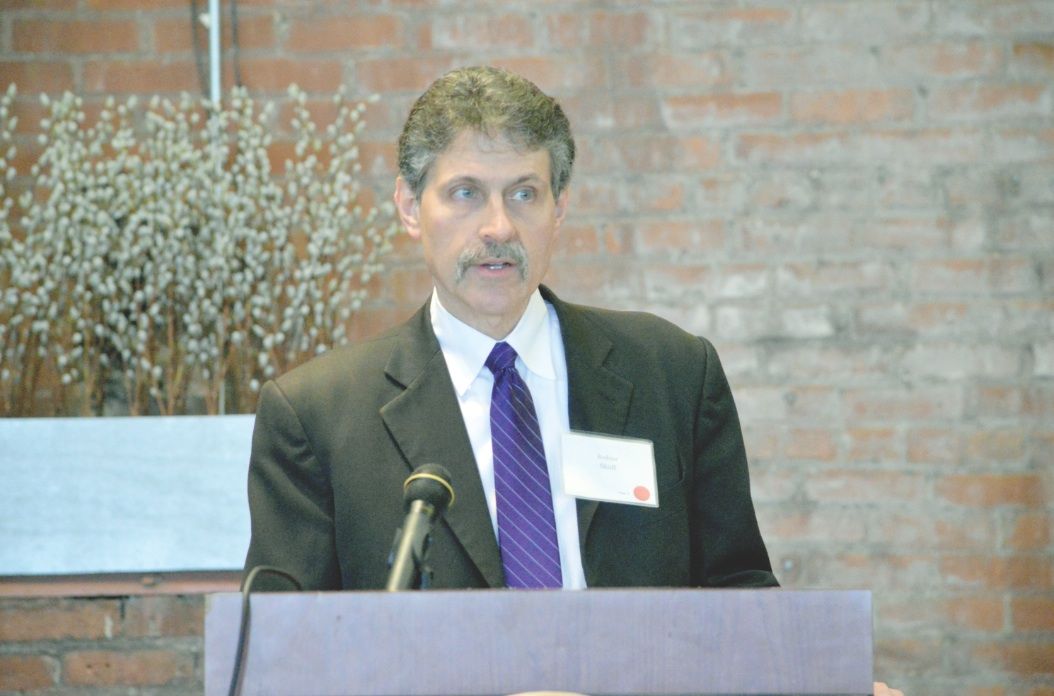 Hundreds turn out to praise Dettelbach | Local News ...