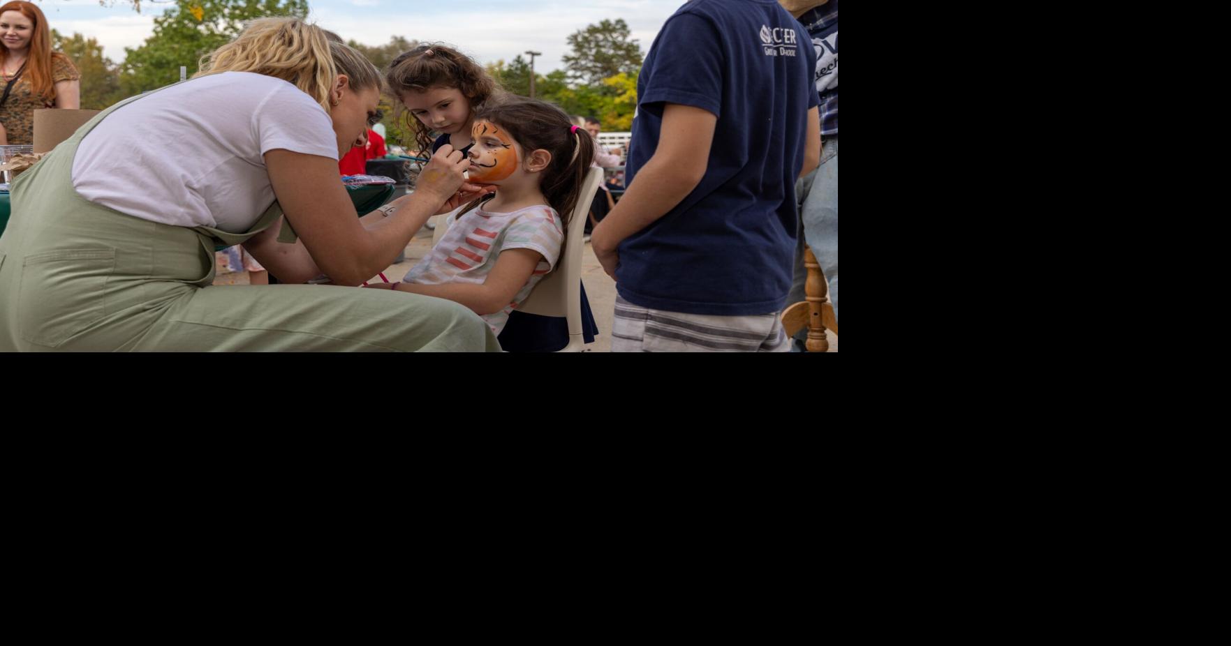 400 attend Gross Schechter sukkah fest | In the Community ...