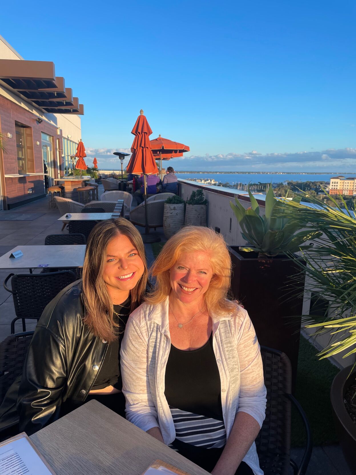 Mother-daughter duo go viral with on-trend TikTok video | Local News ...