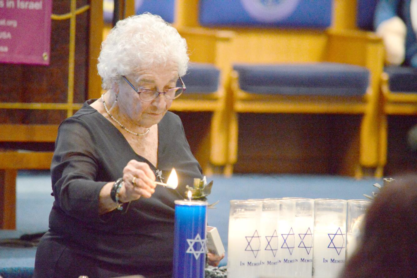 Holocaust survivor receives NA’AMAT’s Golda Meir Award | Local News ...