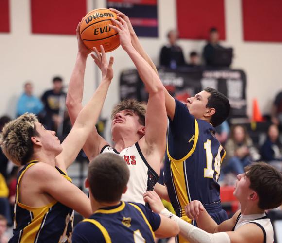 Steamers grab home win over Polo | High School Sports | clintonherald.com