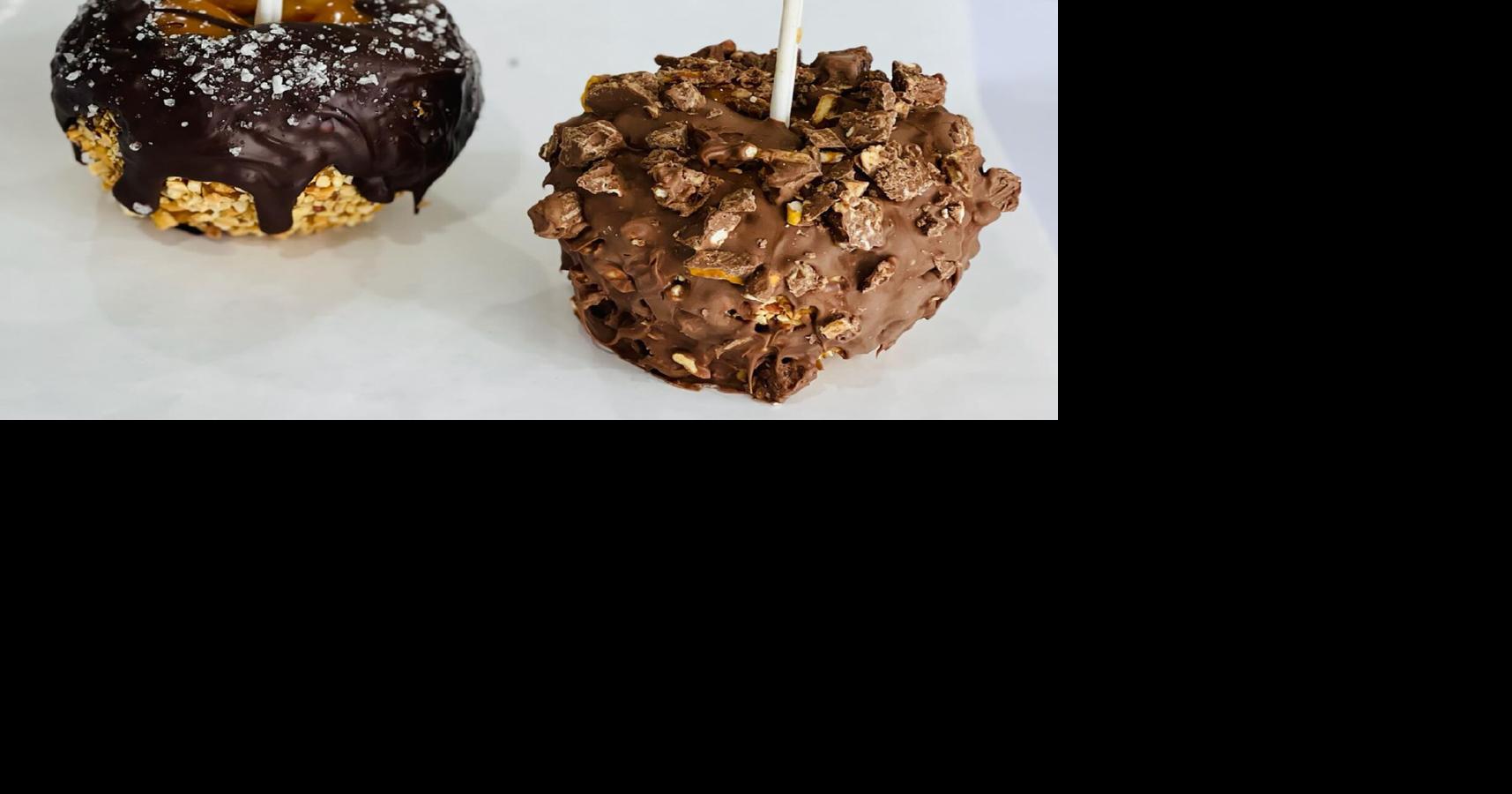 TASTE TRAVELER: Time for a good taffy (caramel) apple | Columns ...