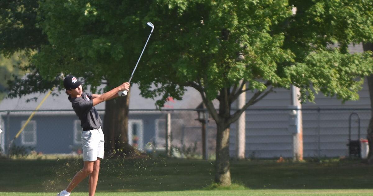 Voss shoots a 35 as Steamers win home Triangular to move to 5-0 on the ...