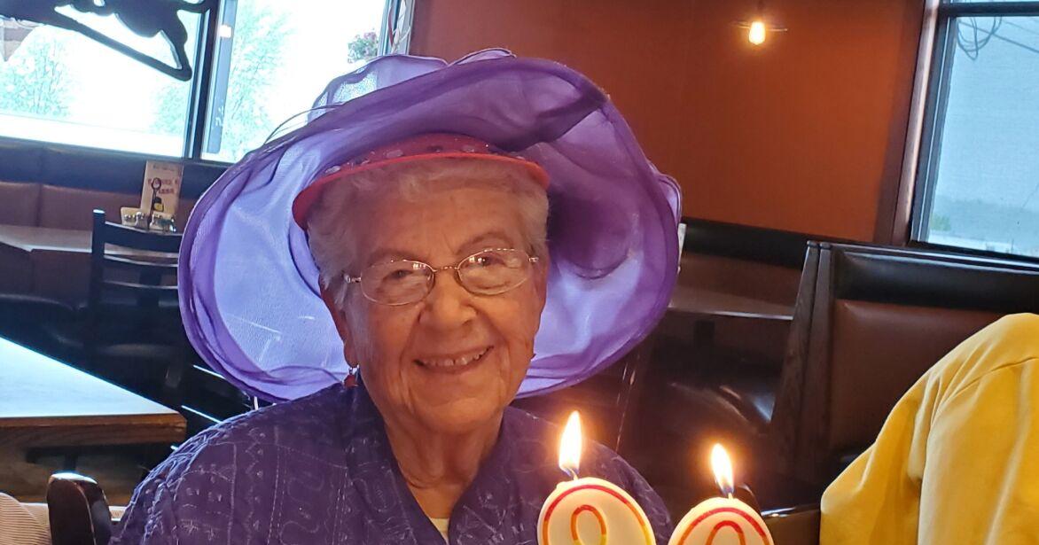 Fulton Red Hats celebrate Schoening's 90th | Lifestyles | clintonherald.com