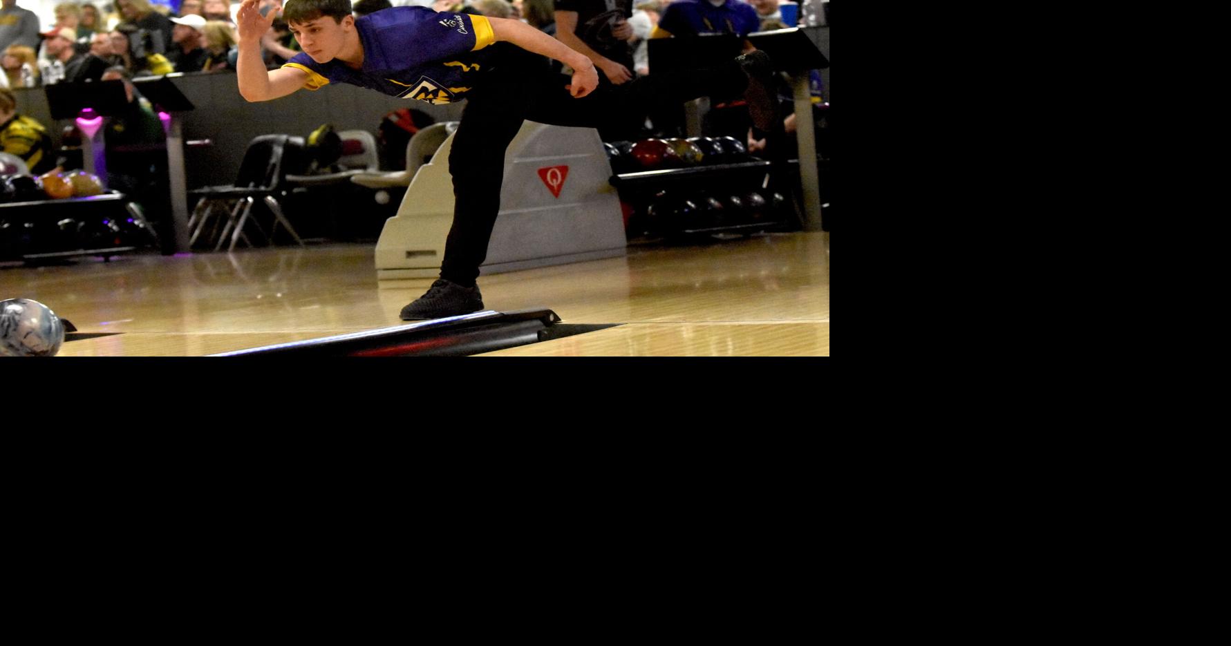 Central DeWitt's Edwards, Camanche's Kloey Tebbe and Kennady Bigwood ...