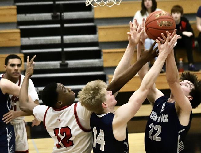 River Kings drop MAC matchup with Pleasant Valley | High School Sports ...