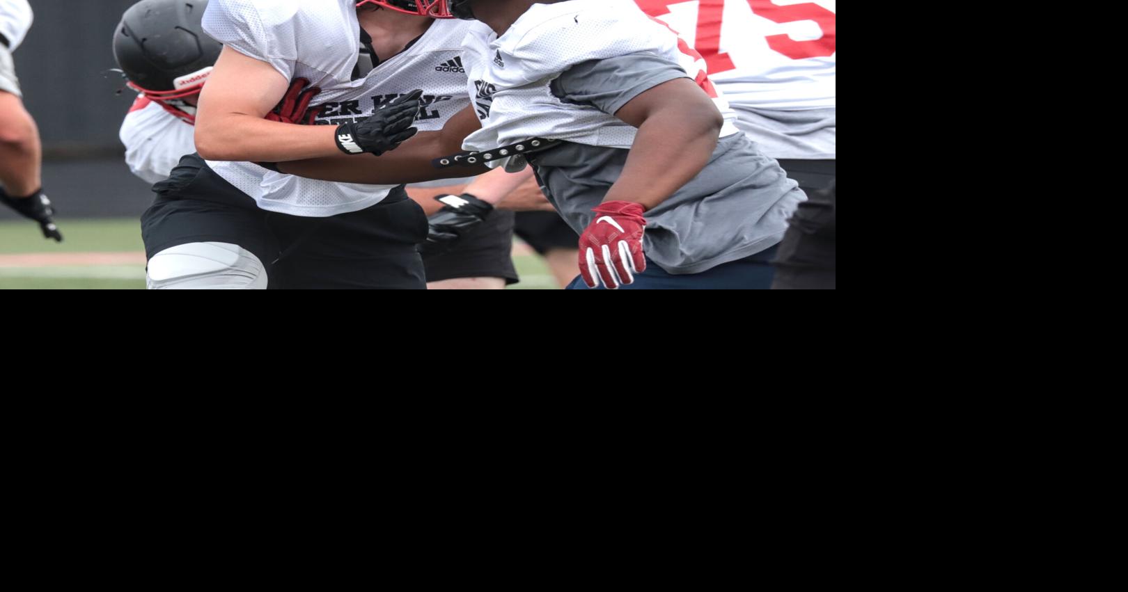 Clinton Football Practice | High School Sports | clintonherald.com