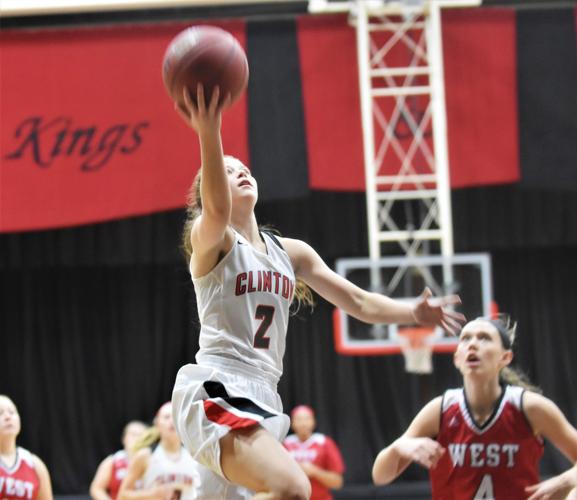 Clinton throttles Davenport West, moves to 2-0 | Sports | clintonherald.com