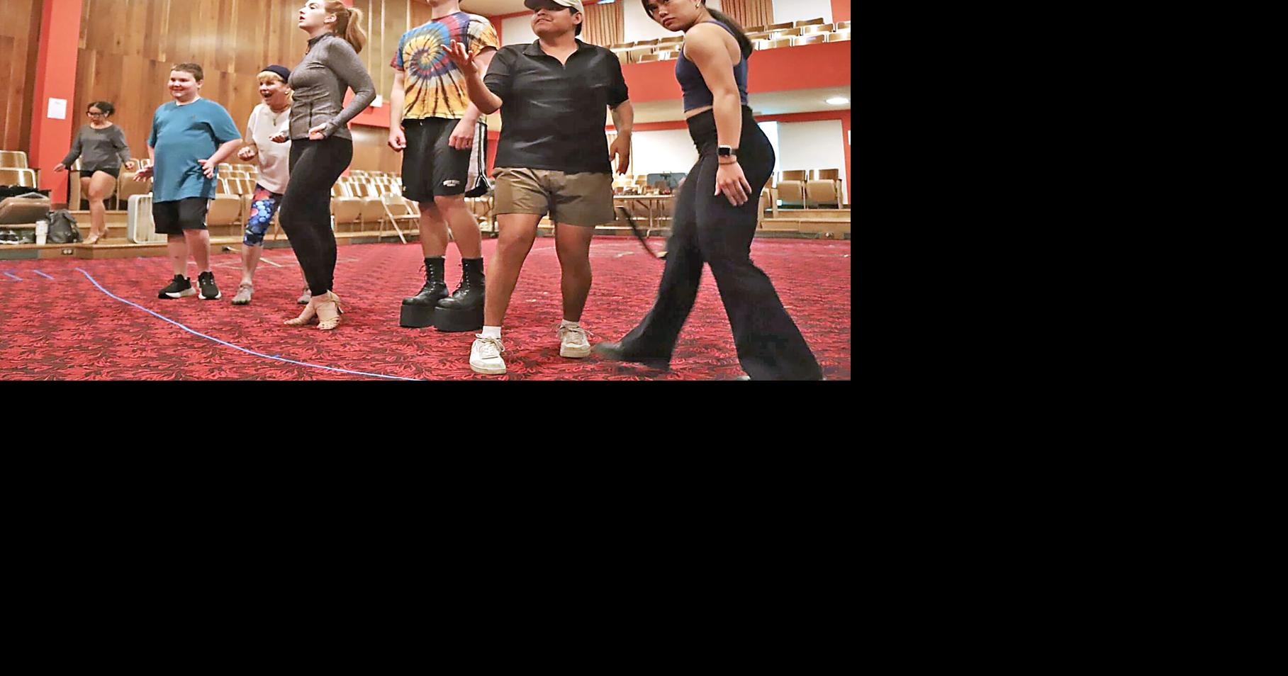 'Come for the music, stay for the magic' Clinton Area Showboat Theatre ...