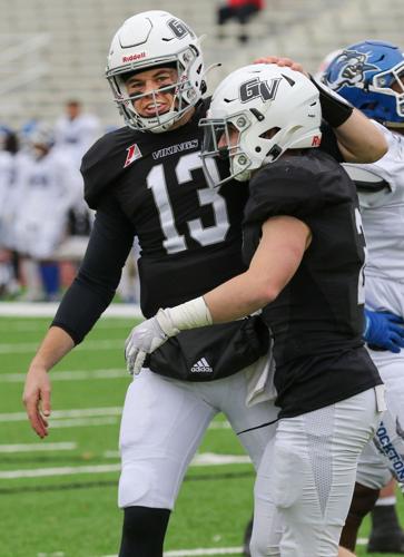 Sullivan, Grand View prep for quarterfinal game | Sports ...