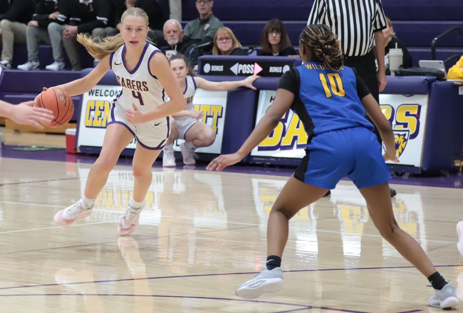 Ava Putman scores 20 points as Sabers rout Davenport North 72-23 | High ...