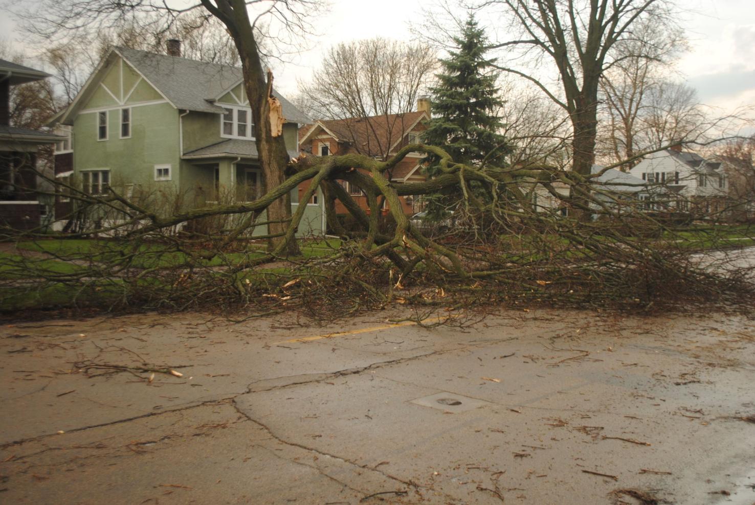 Two tornadoes touch down in Clinton County (with VIDEO & SLIDESHOW ...