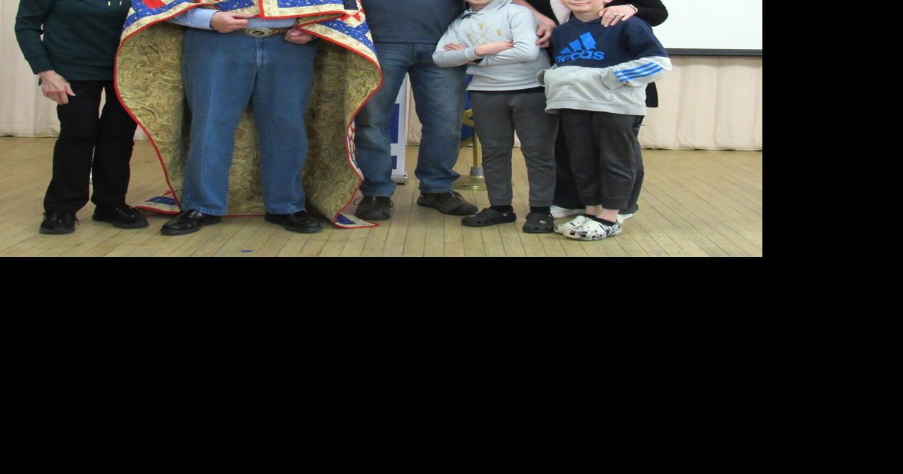 Morrison American Legion member receives Quilt of Valor | Local News ...