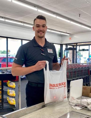 Fareway welcomes assistant manager | Local News | clintonherald.com
