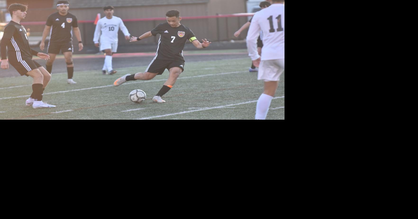 Bettendorf too much to handle for River Kings; Bulldogs win 10-0 ...